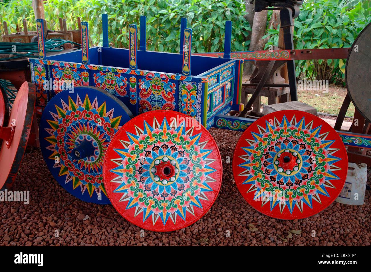 Painted ox cart and wheels, Sarchi, Costa Rica, ox cart, ox cart Stock ...