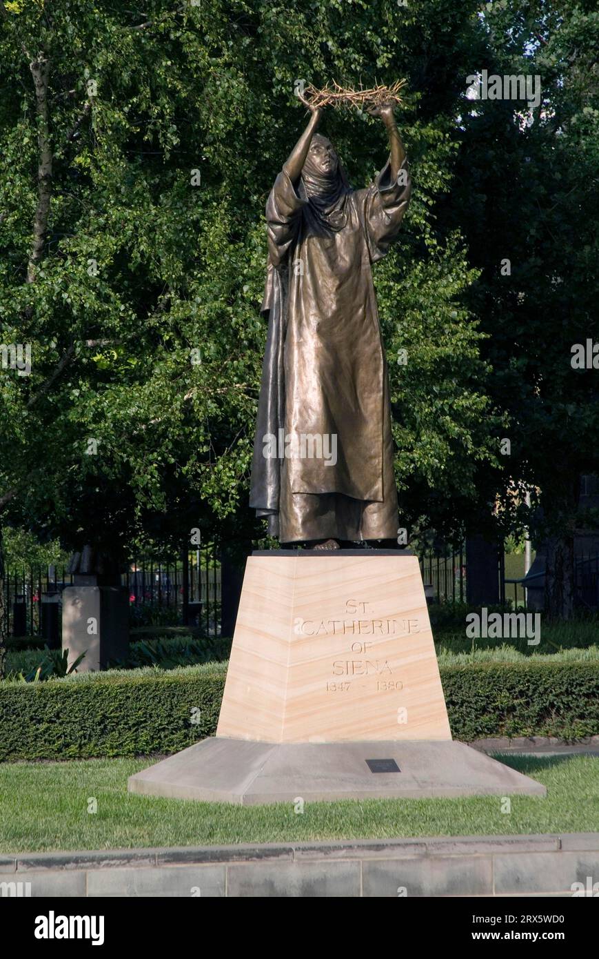 Statue of Saint Catherine of Siena, Melbourne, Victoria, Australia ...
