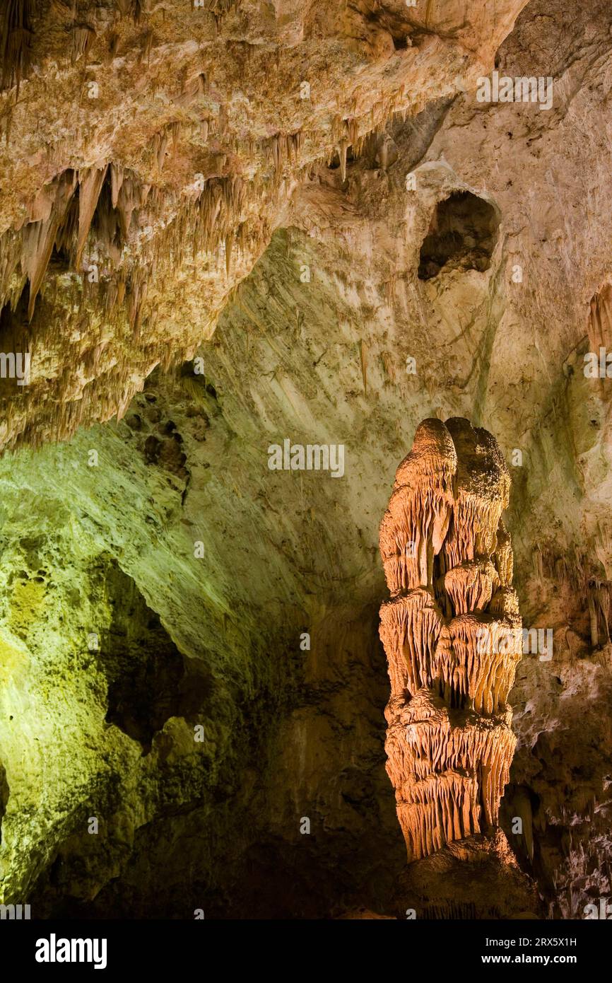 Dripstone cave, Carlsbad Caverns National Park, Ne, limestone cave ...