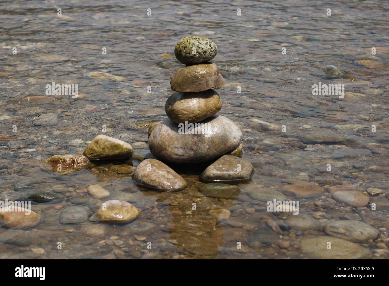 Pebble water hi-res stock photography and images - Alamy