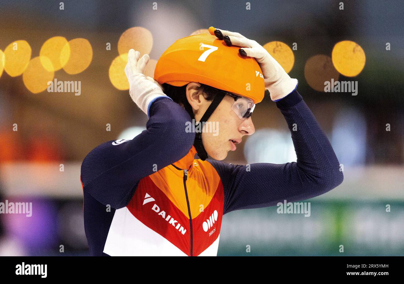 LEEUWARDEN - Daan Kos in action during the 1500 meter final during the ...