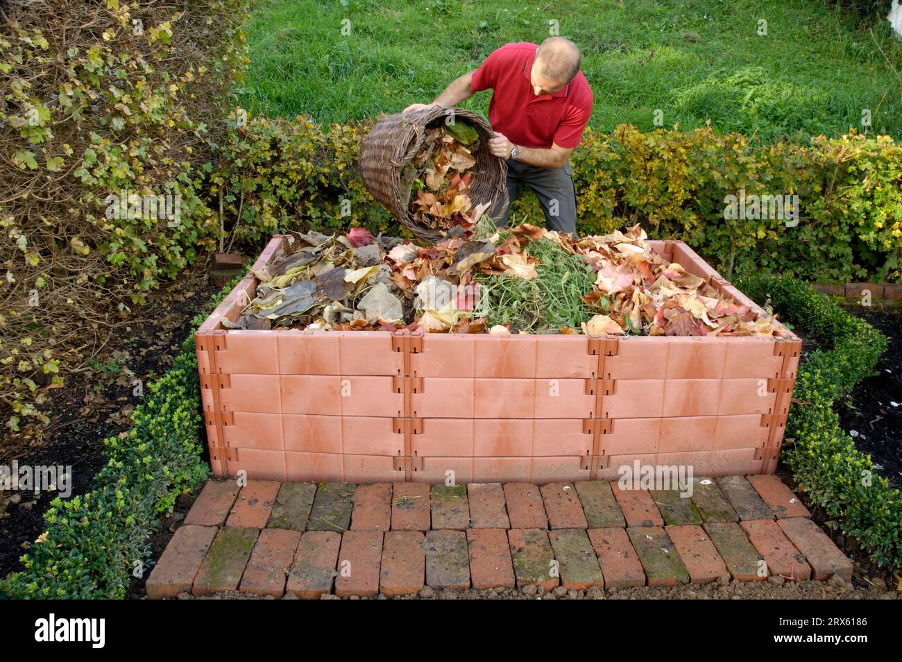 Compost beds hi-res stock photography and images - Alamy