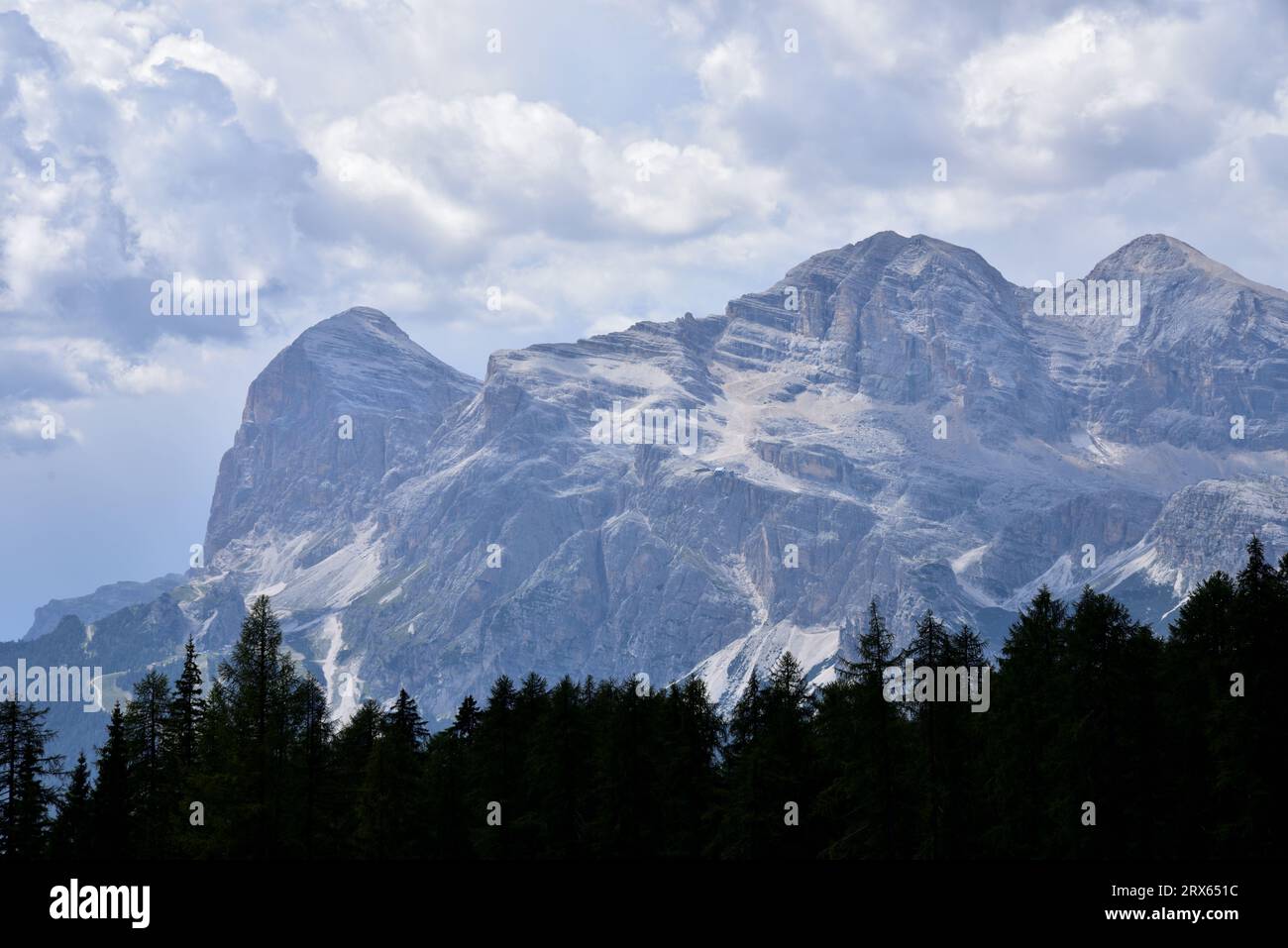 Famous mountains hi-res stock photography and images - Alamy