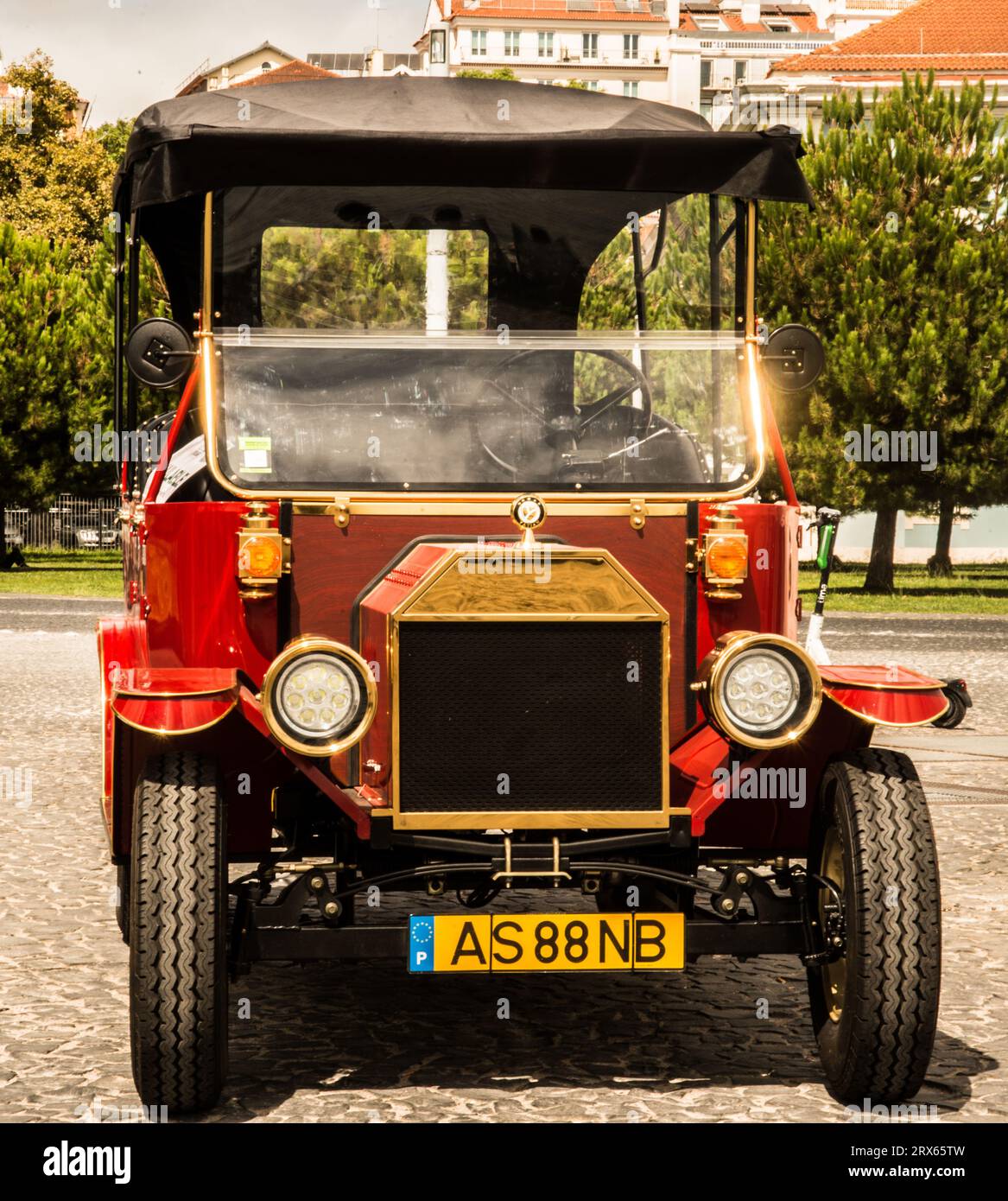 Front grill vintage ford model hi-res stock photography and images - Alamy