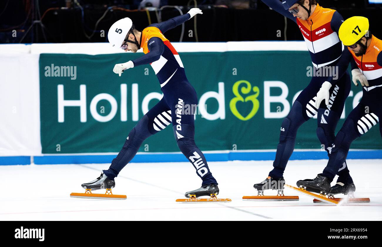 LEEUWARDEN - Itzhak de Laat in action during the quarter-final 500 ...