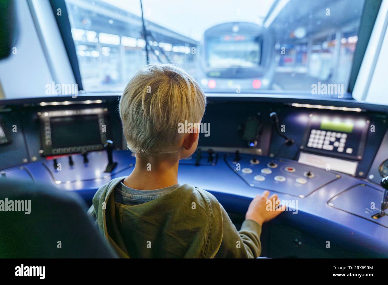 Train cockpit hi-res stock photography and images - Alamy