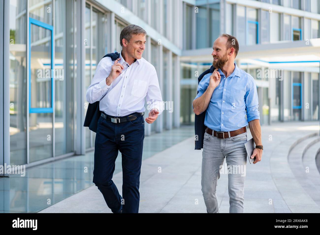 Modern solutions business technology hi-res stock photography and ...