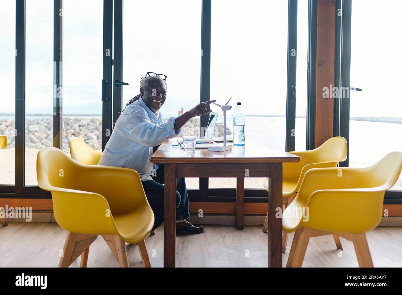 Engineer chair hi-res stock photography and images - Alamy