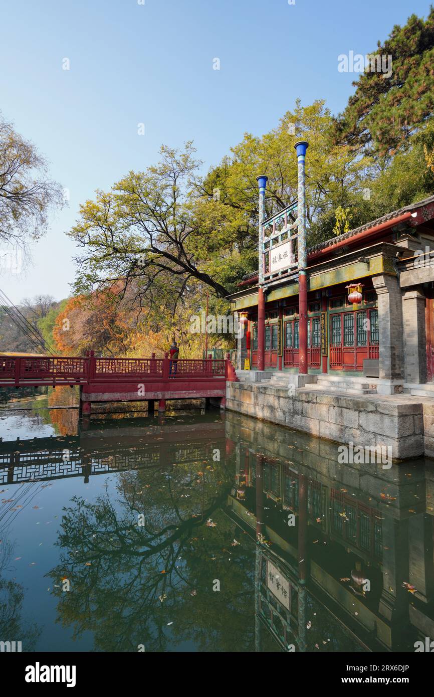 Beijing China, November 10, 2022: Scenery of Suzhou River in Summer ...