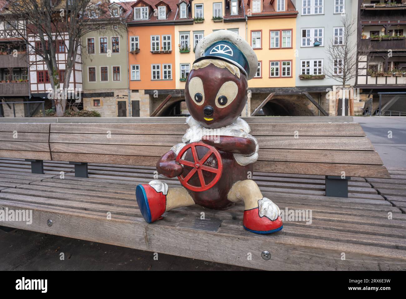 Cartoon character statue hi-res stock photography and images - Alamy