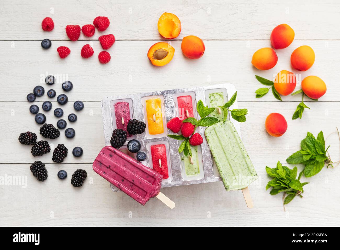 Popsicle stick container hi-res stock photography and images - Alamy