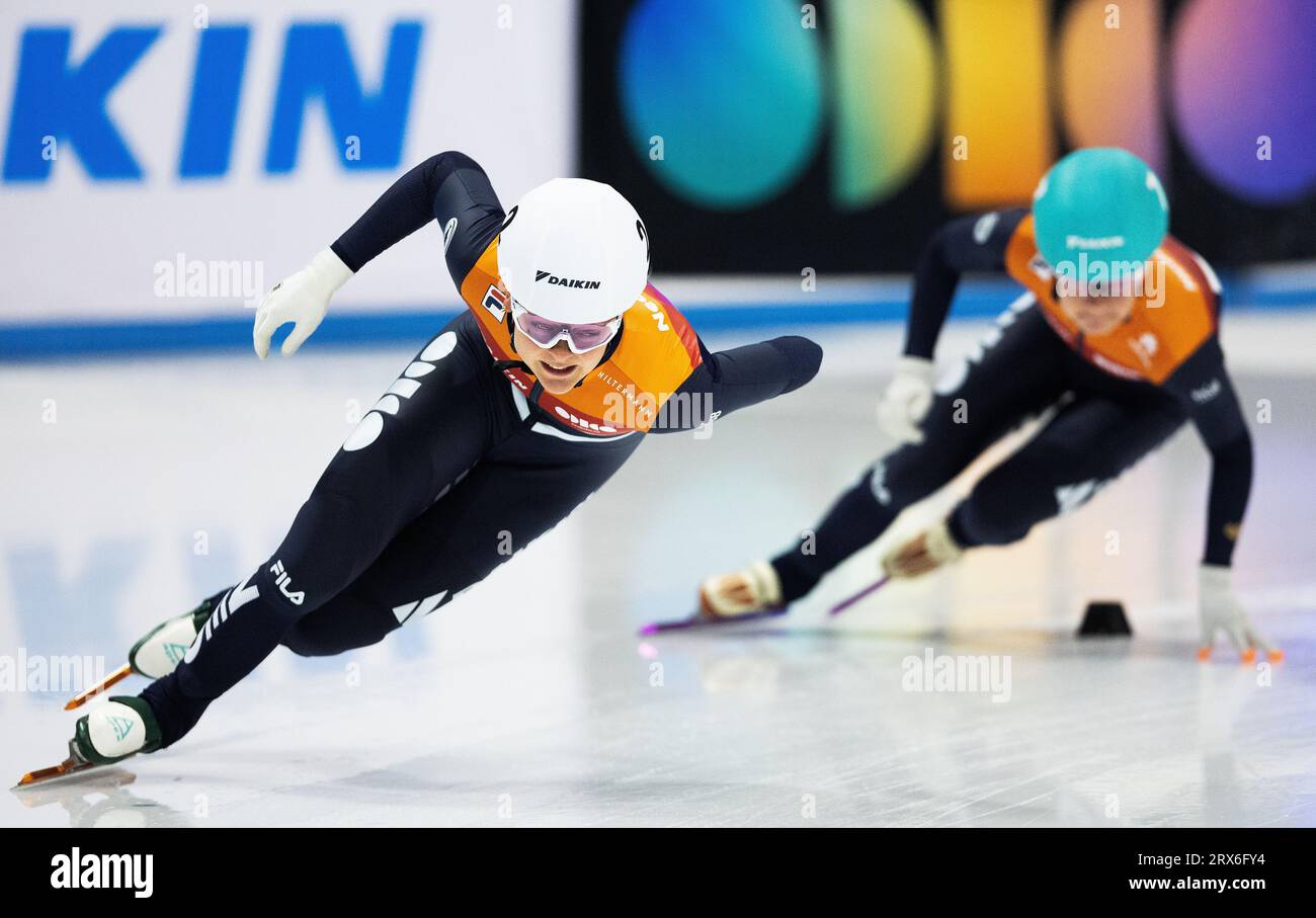 LEEUWARDEN - Xandra Velzeboer in action during the semi-final 500 ...