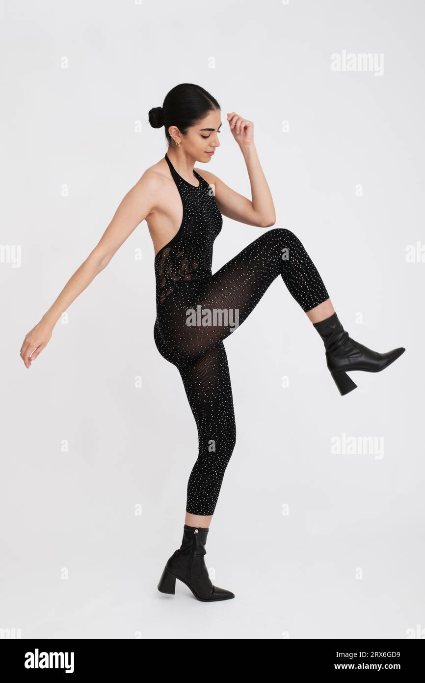 Woman dancing studio hi-res stock photography and images - Alamy