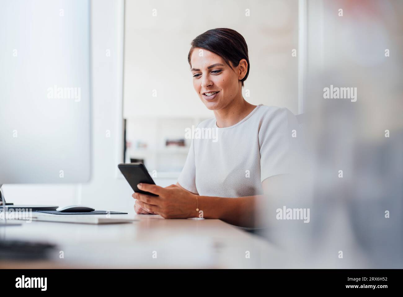 Smart desk hi-res stock photography and images - Alamy