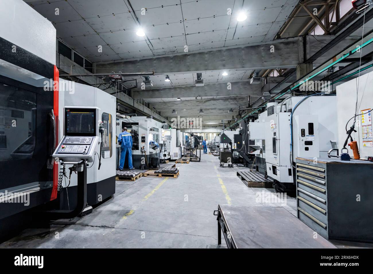 Operating heavy machinery hi-res stock photography and images - Alamy