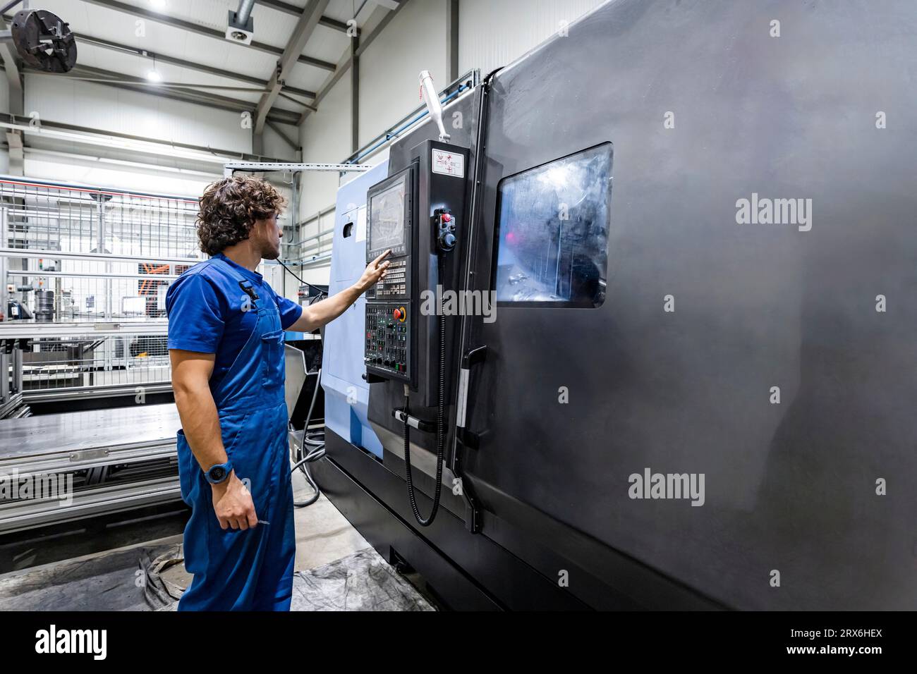 Operating heavy machinery hi-res stock photography and images - Alamy