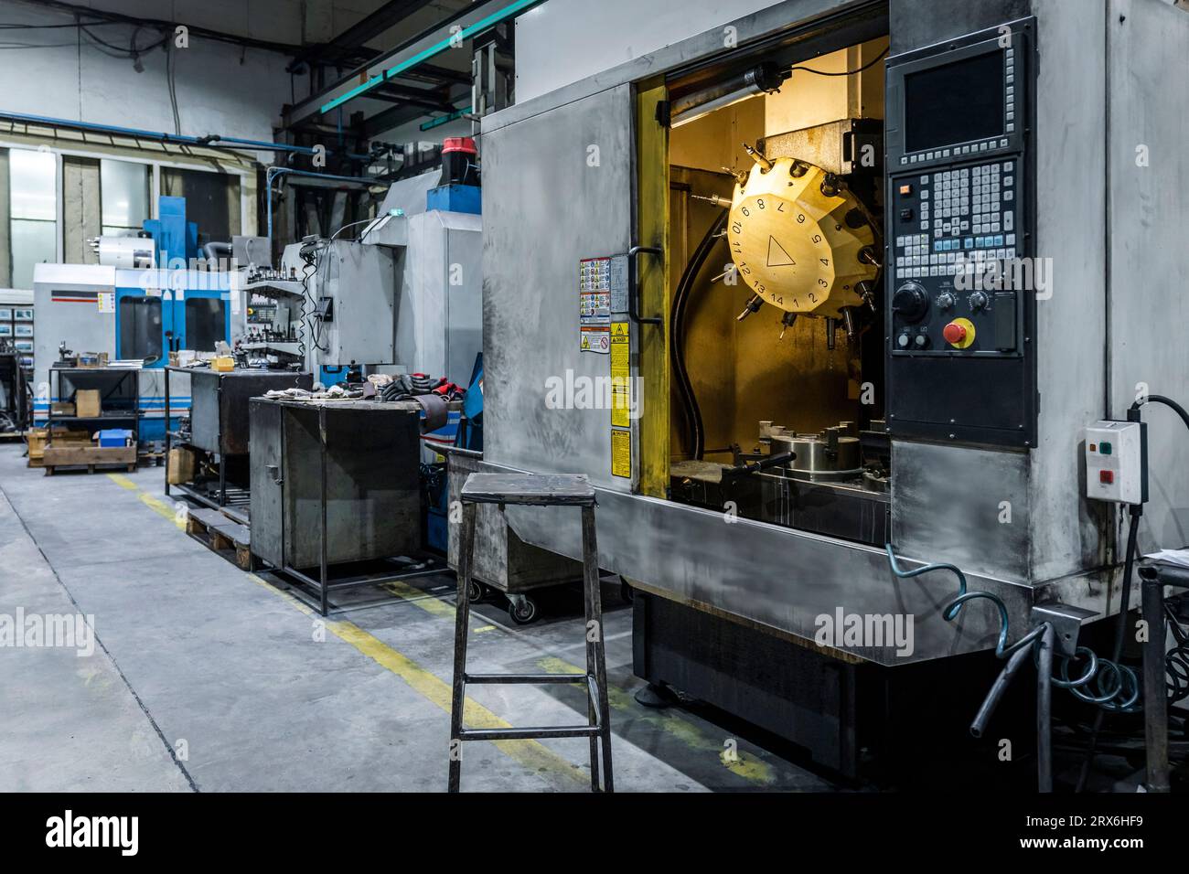 Industrial technology robotic machine metal hi-res stock photography ...