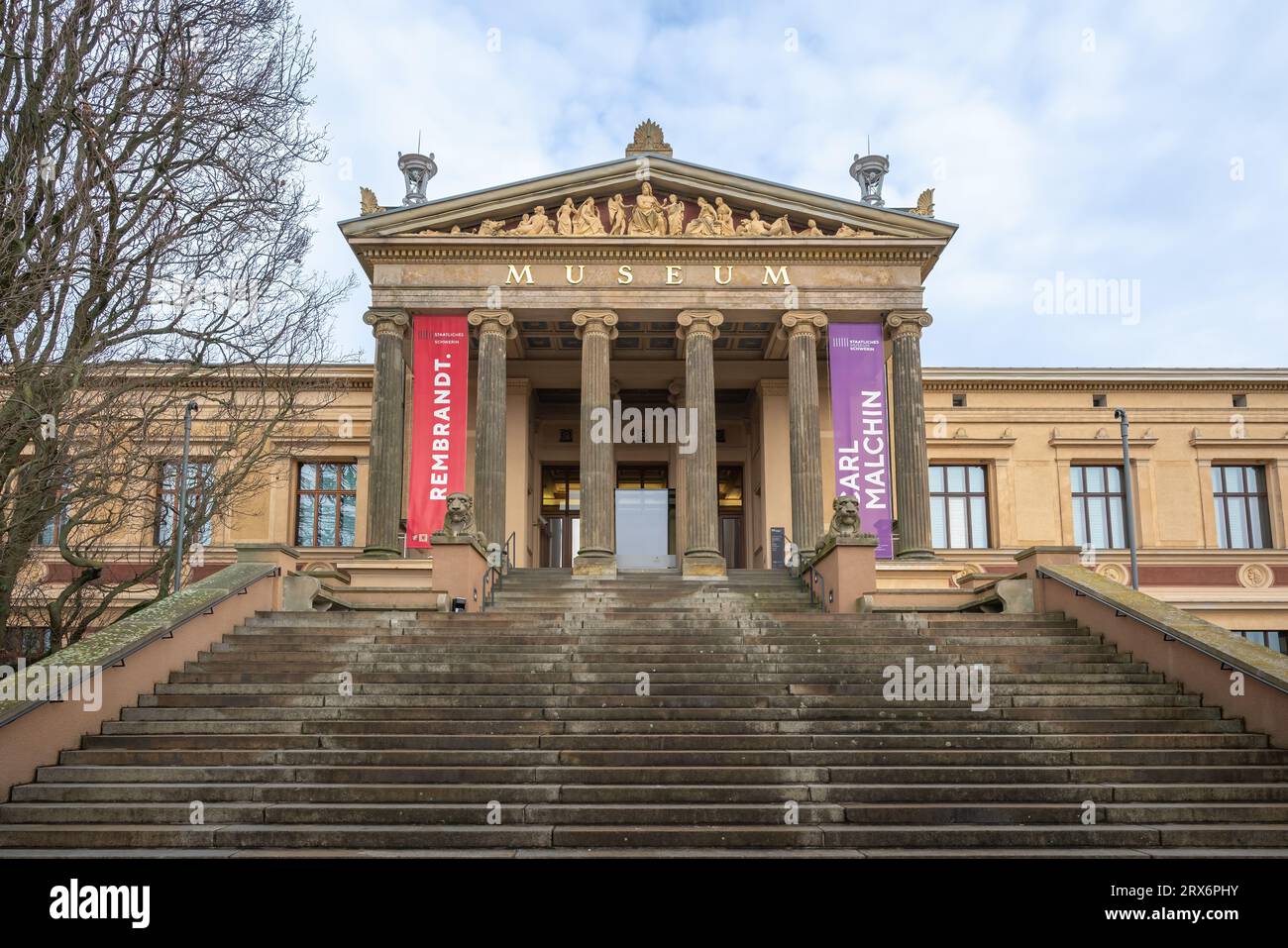View of the state museum hi-res stock photography and images - Alamy