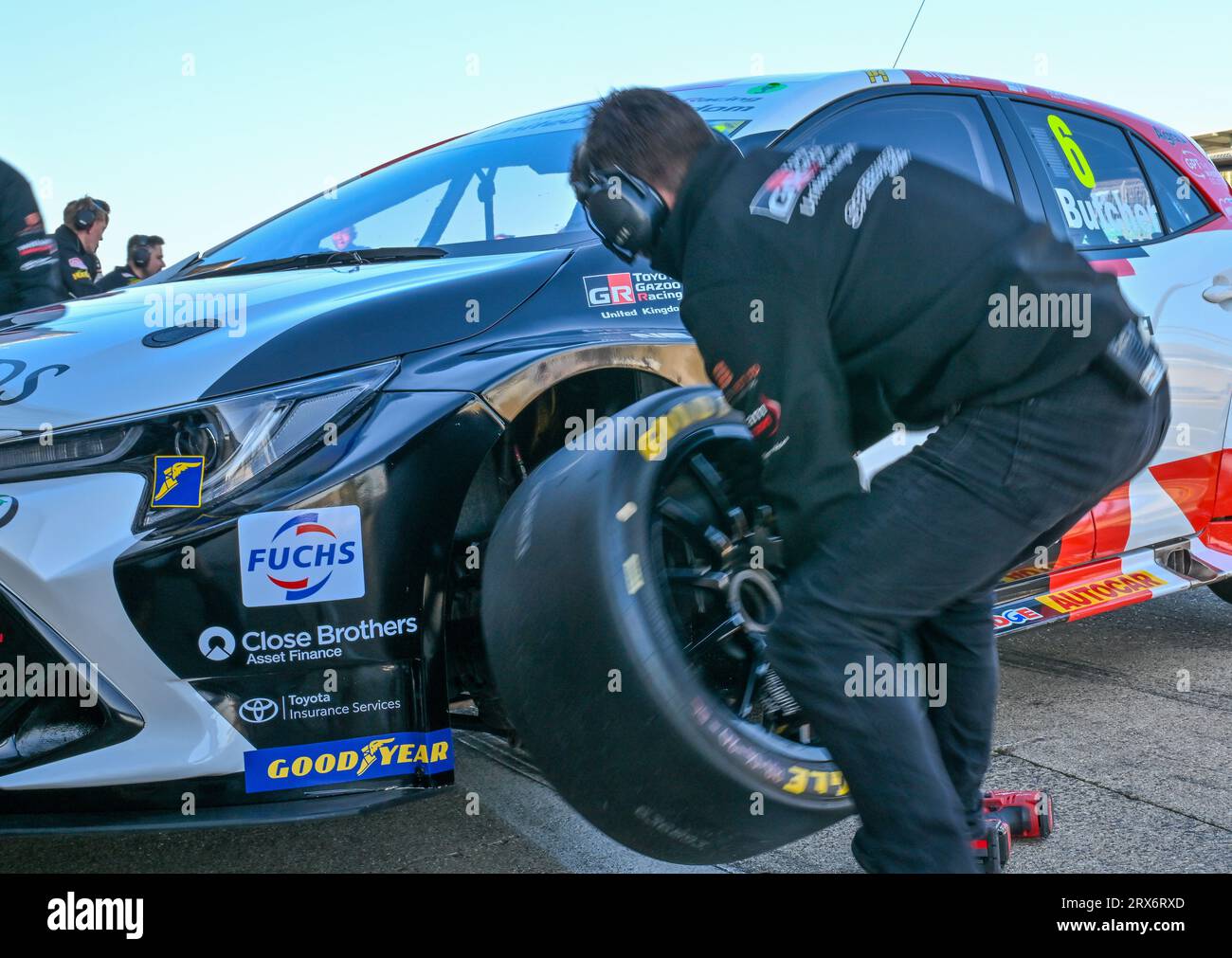Silverstone, Northamptonshire, UK. 23rd Sep, 2023. Mechanics work on ...