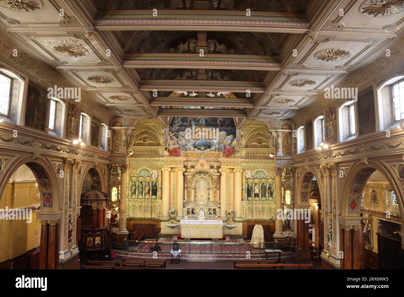 St charles borromeo hull hi-res stock photography and images - Alamy