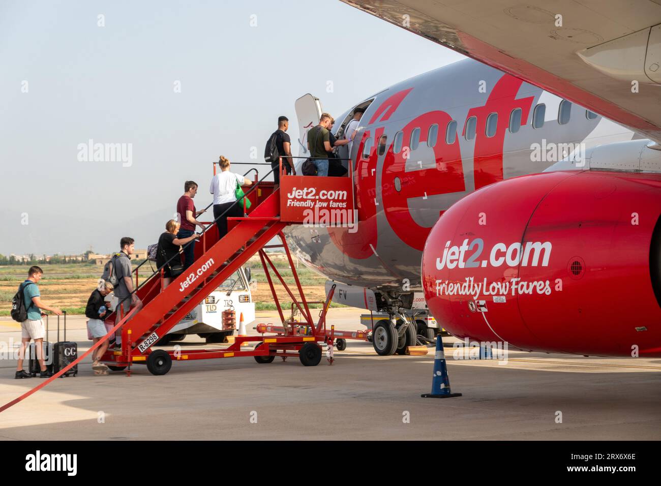 Palma airport jet2 hi-res stock photography and images - Alamy