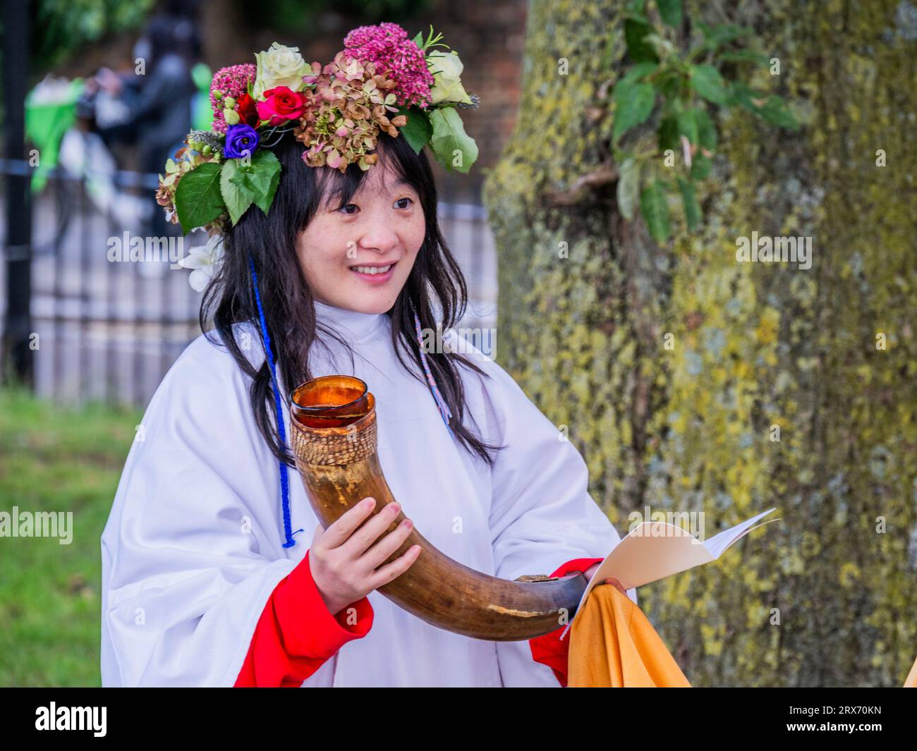 London, UK. 23rd Sep, 2023. The Druid Order performs the Autumn Equinox ...