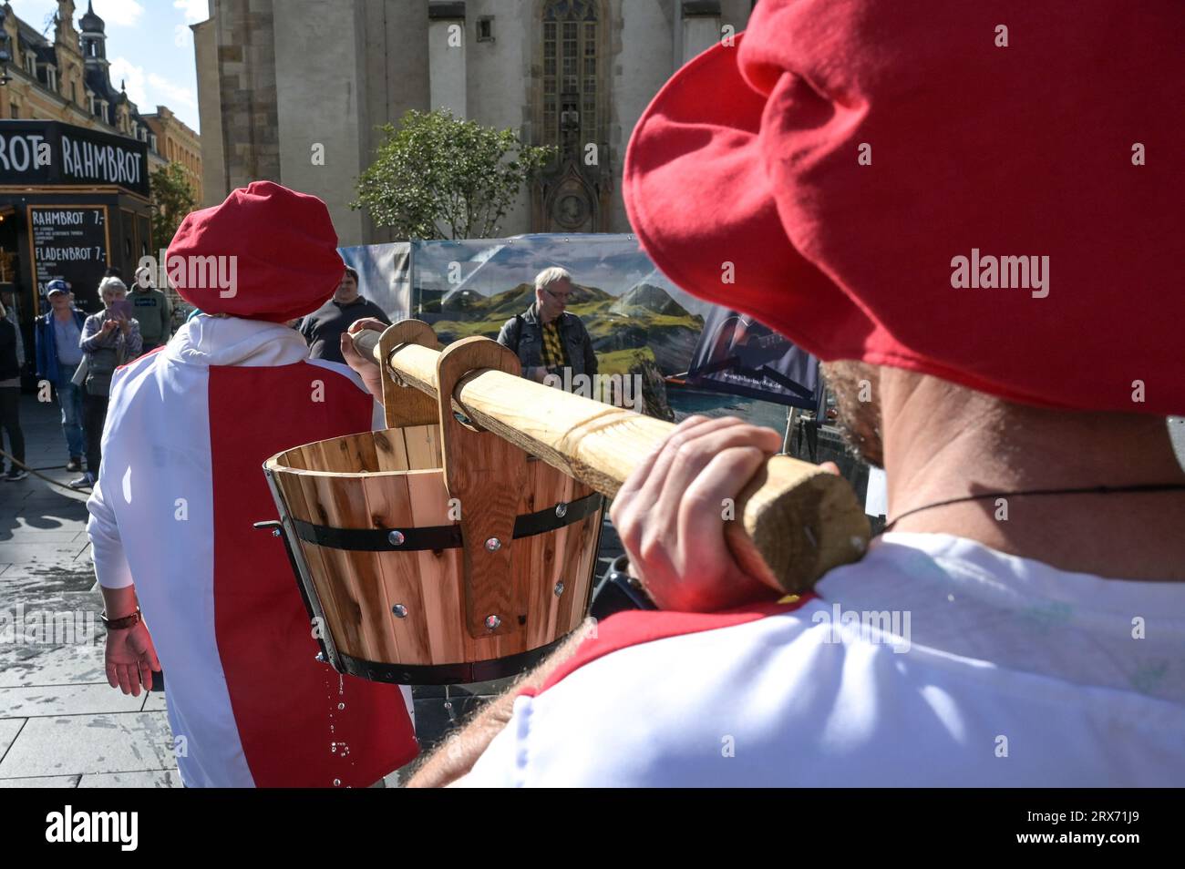 23 September 2023, Saxony-Anhalt, Halle (Saale): A water trough for the ...