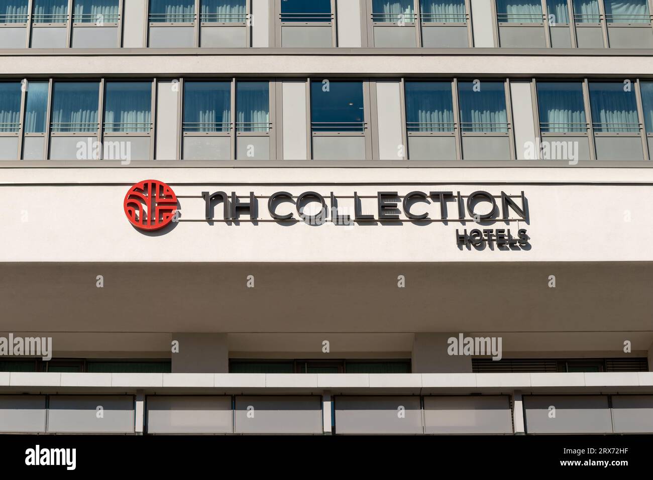 Modern collection logo hi-res stock photography and images - Alamy