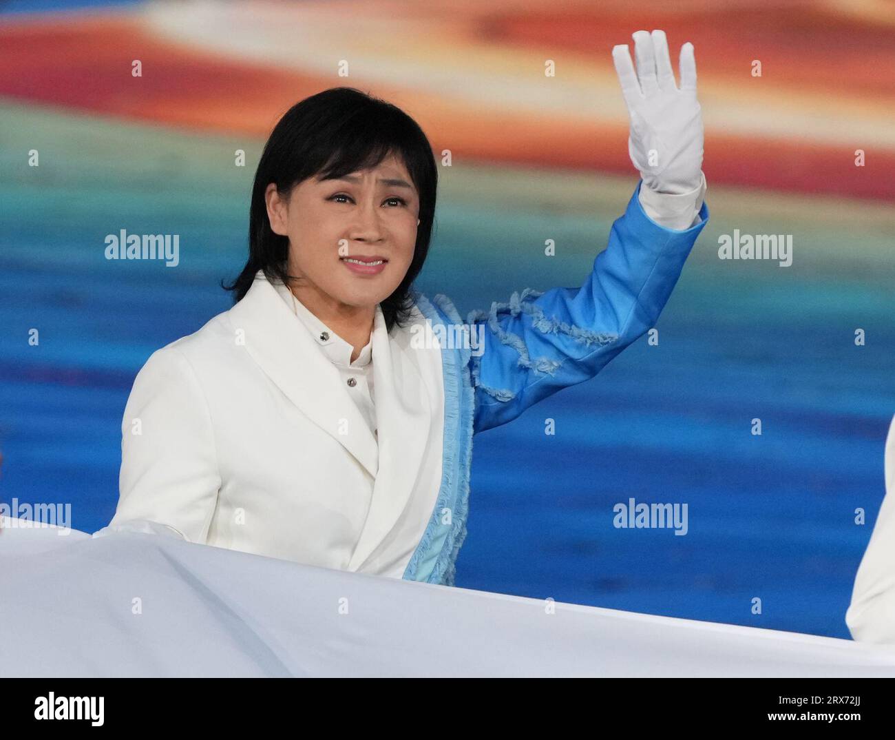 Hangzhou, China's Zhejiang Province. 23rd Sep, 2023. Flag bearer Ye ...