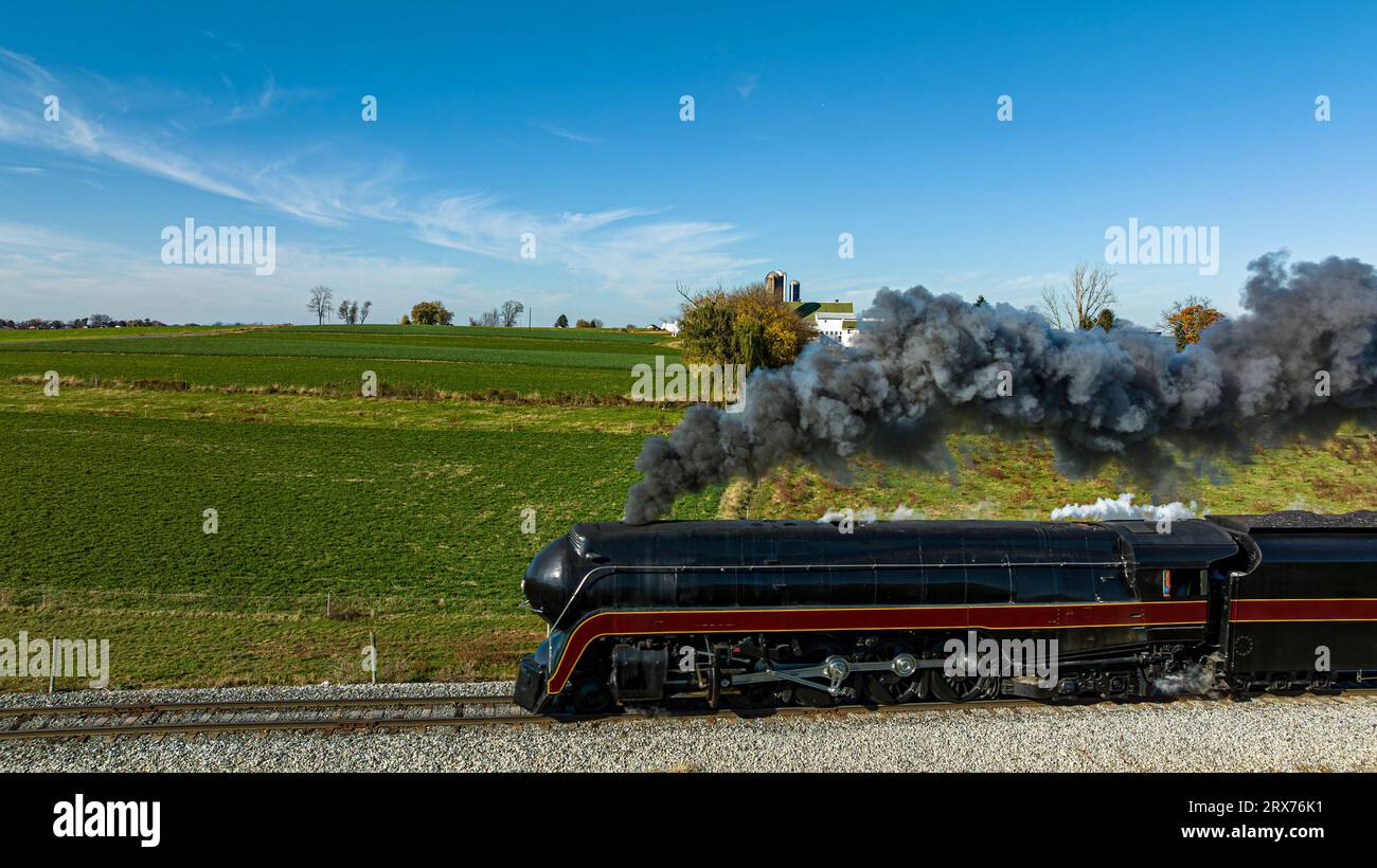 Streamlined steam locomotive hi-res stock photography and images - Alamy