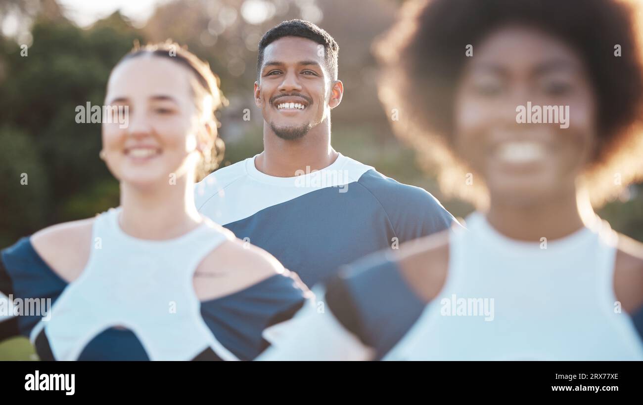 Cheerleading group hi-res stock photography and images - Alamy