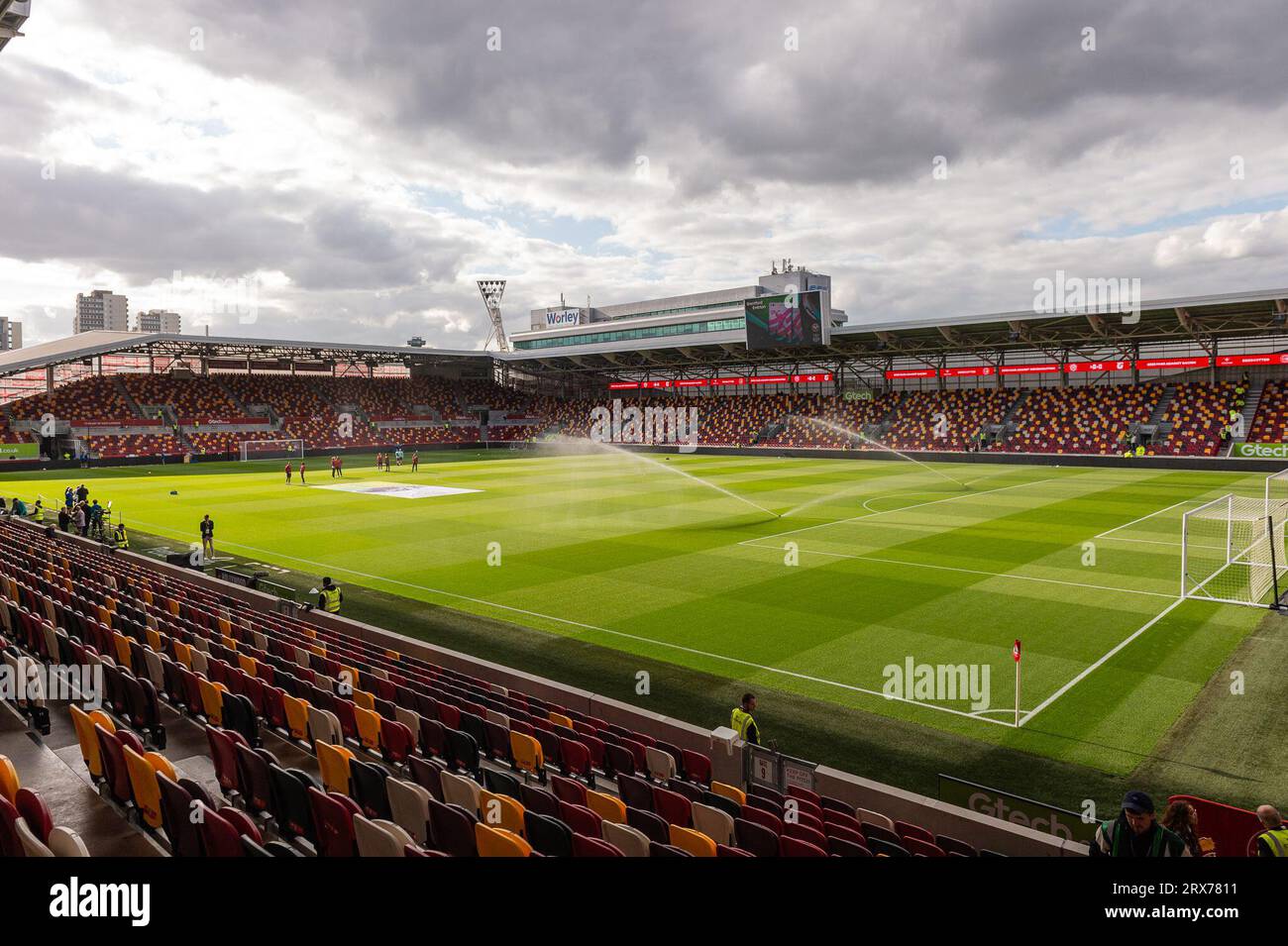 Gtech community stadium view hi-res stock photography and images - Alamy