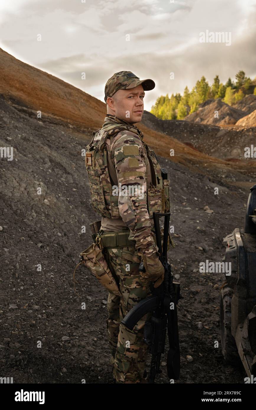 Horizontal gun position hi-res stock photography and images - Alamy