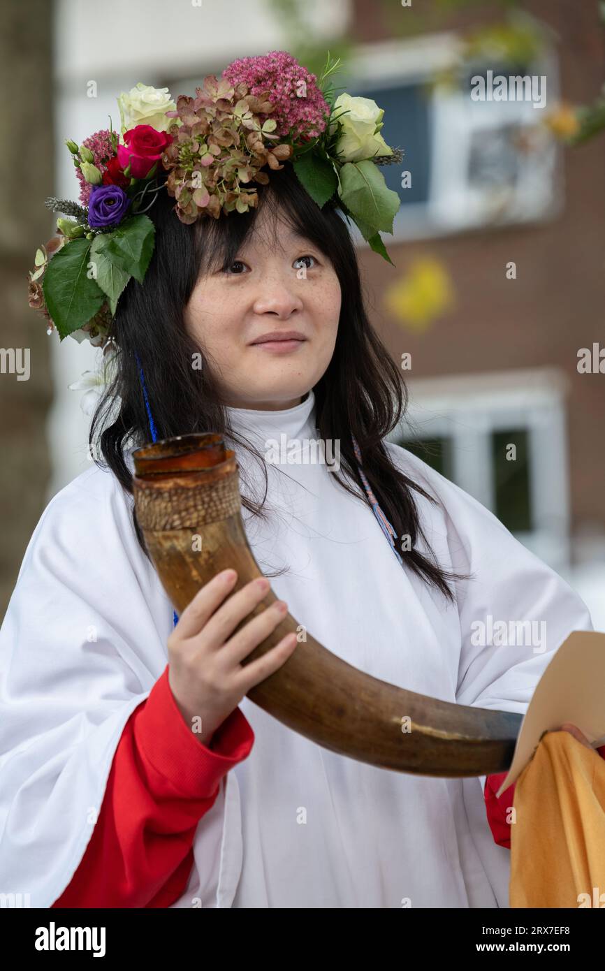 London, UK. 23 September, 2023. Druids gather for their annual ritual ...