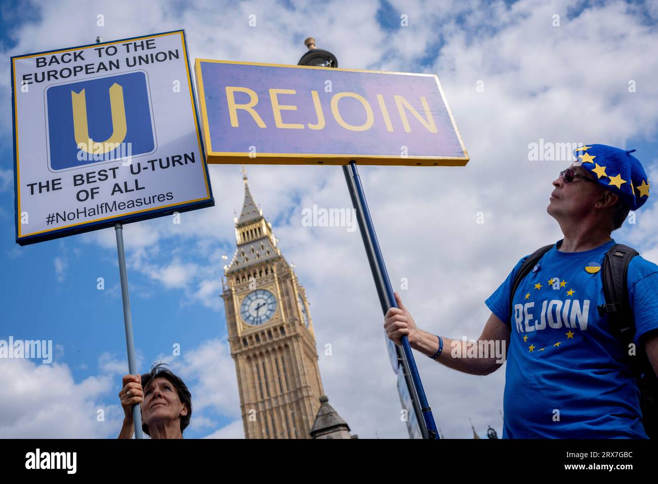 Pro-EU supporters, protest outside parliament against Brexit during ...