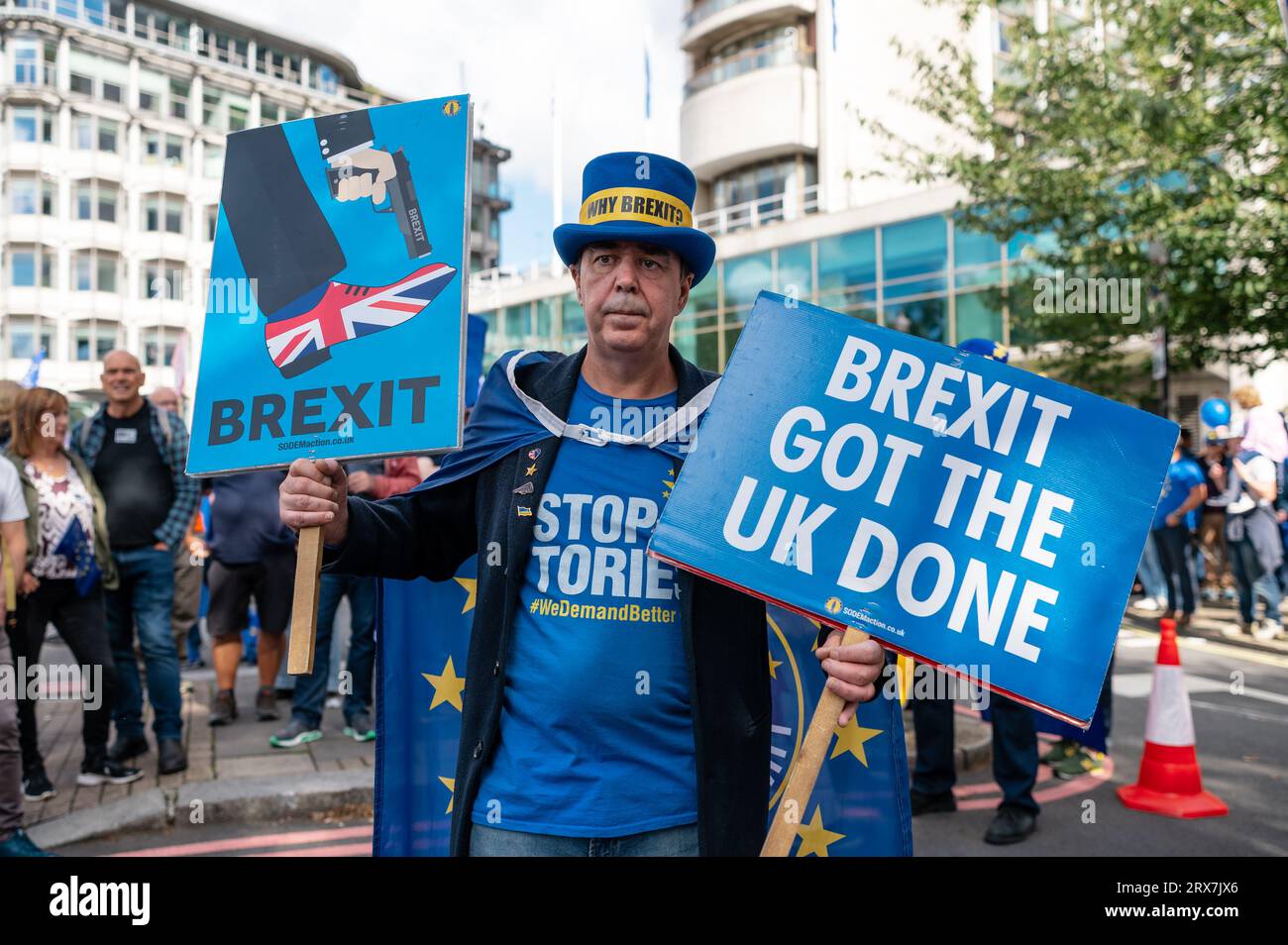 Rejoin european union hi-res stock photography and images - Alamy