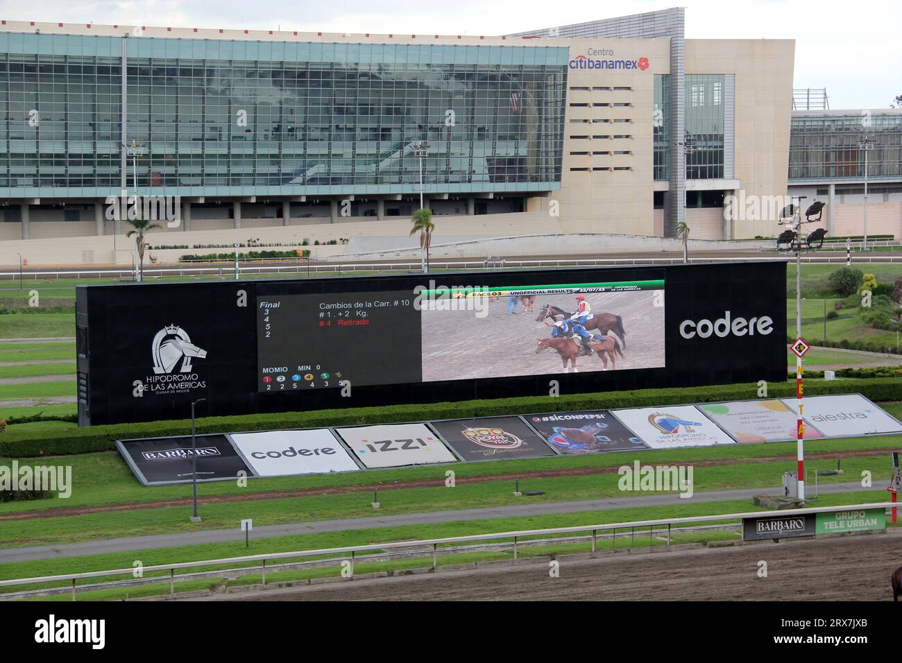 Hipódromo de derby hi-res stock photography and images - Alamy