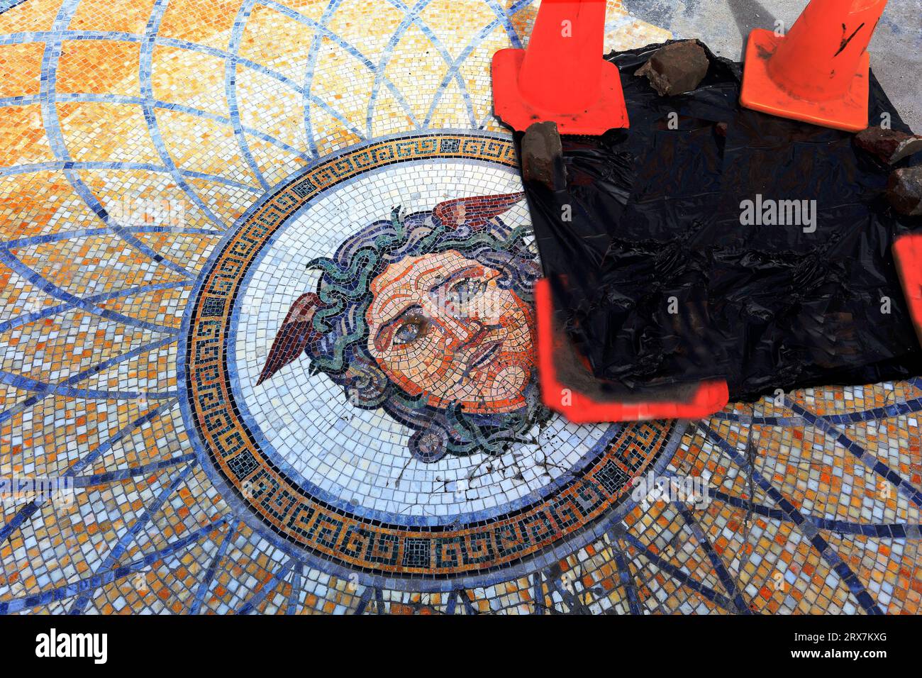 The head of medusa mosaic hi-res stock photography and images - Alamy