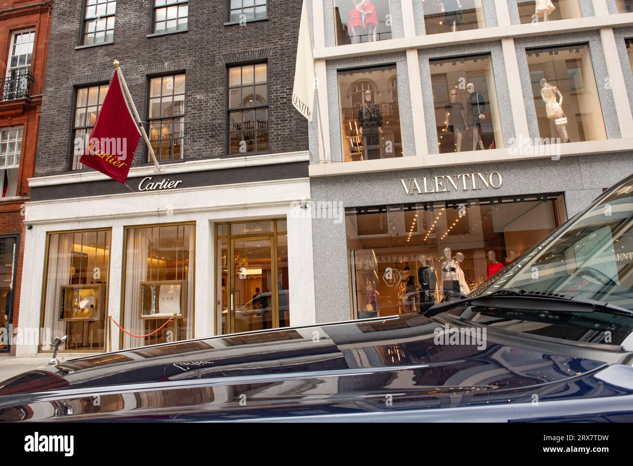 Cartier logo logos hi-res stock photography and images - Alamy