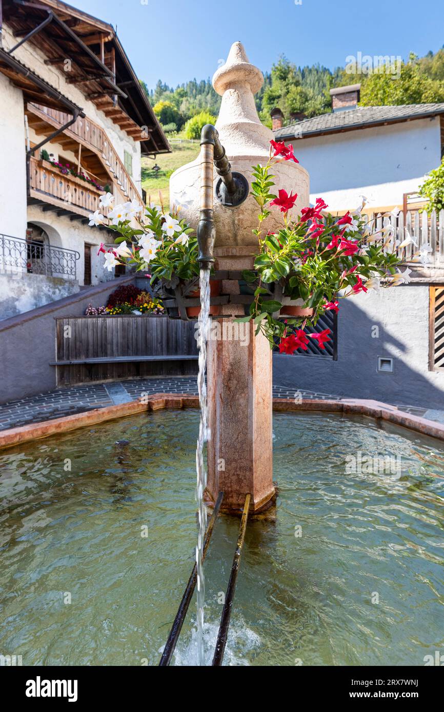 Mezzano hi-res stock photography and images - Alamy