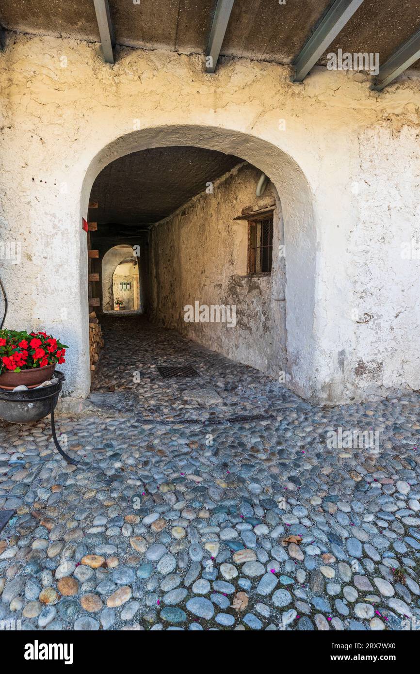 Mezzano hi-res stock photography and images - Alamy