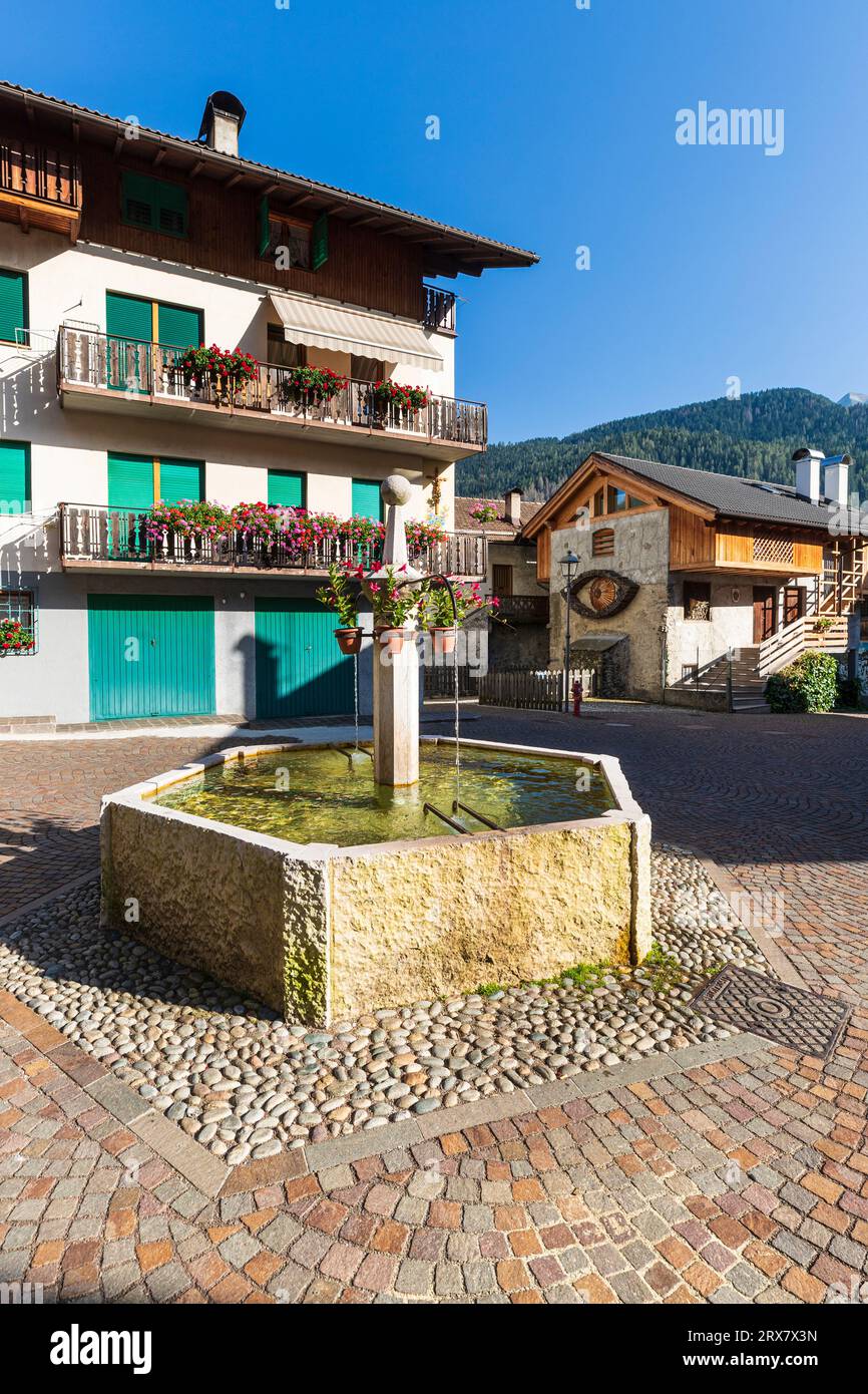 Mezzano hi-res stock photography and images - Alamy