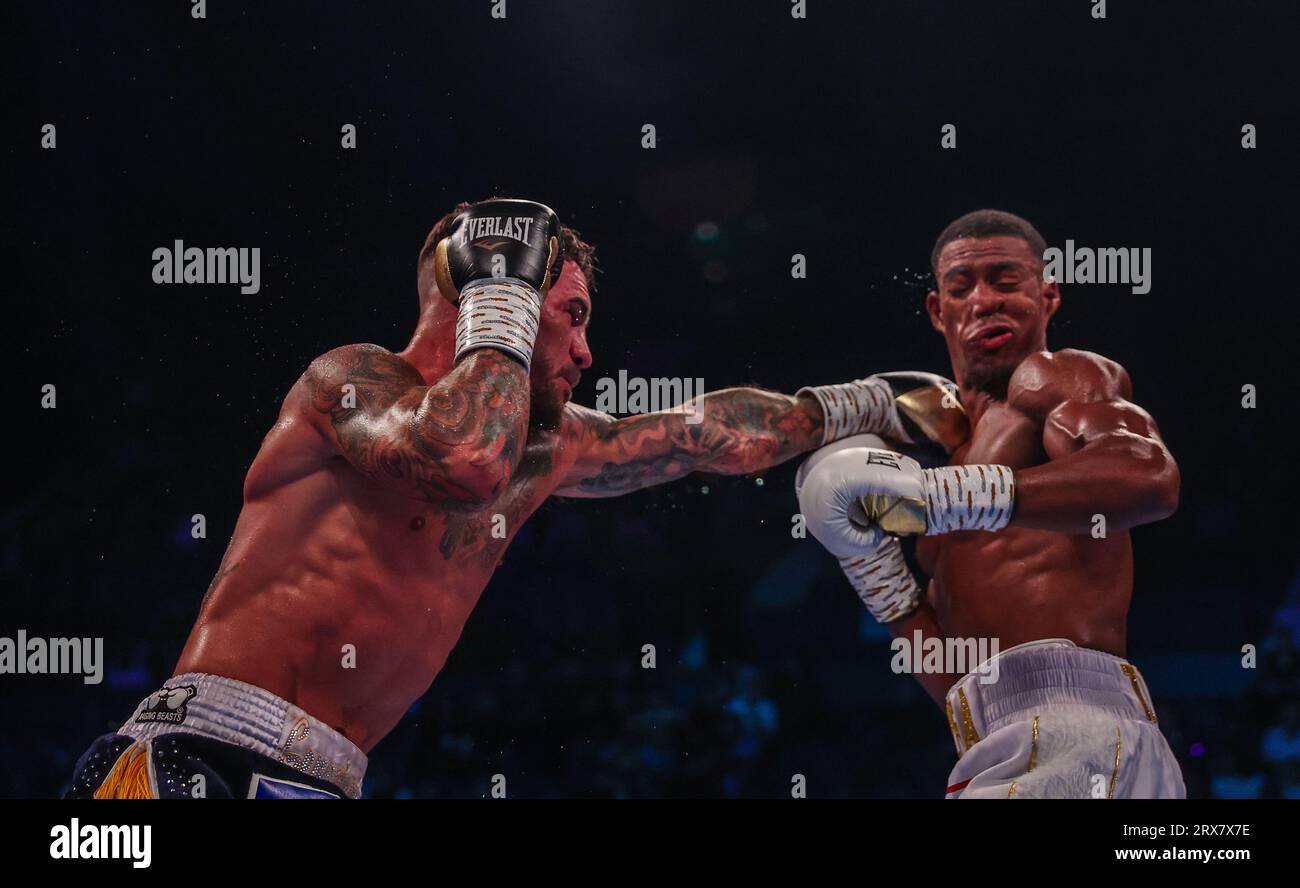 Ezra Taylor (right) against Joel McIntyre in the Light-Heavyweight ...
