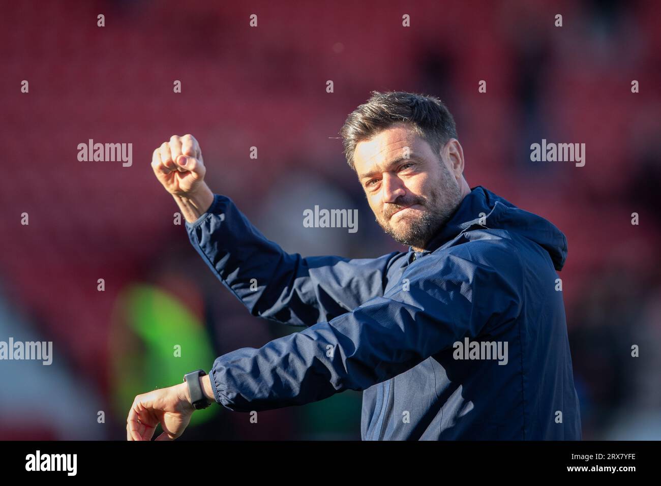Johnnie jackson afc wimbledon hi-res stock photography and images - Alamy