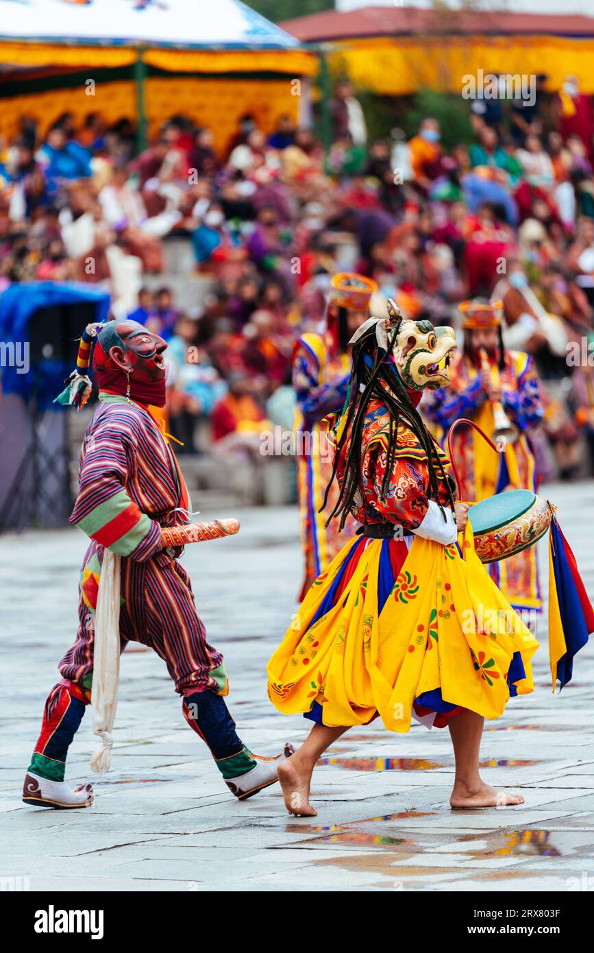 Festival mask dance Stock Photo - Alamy