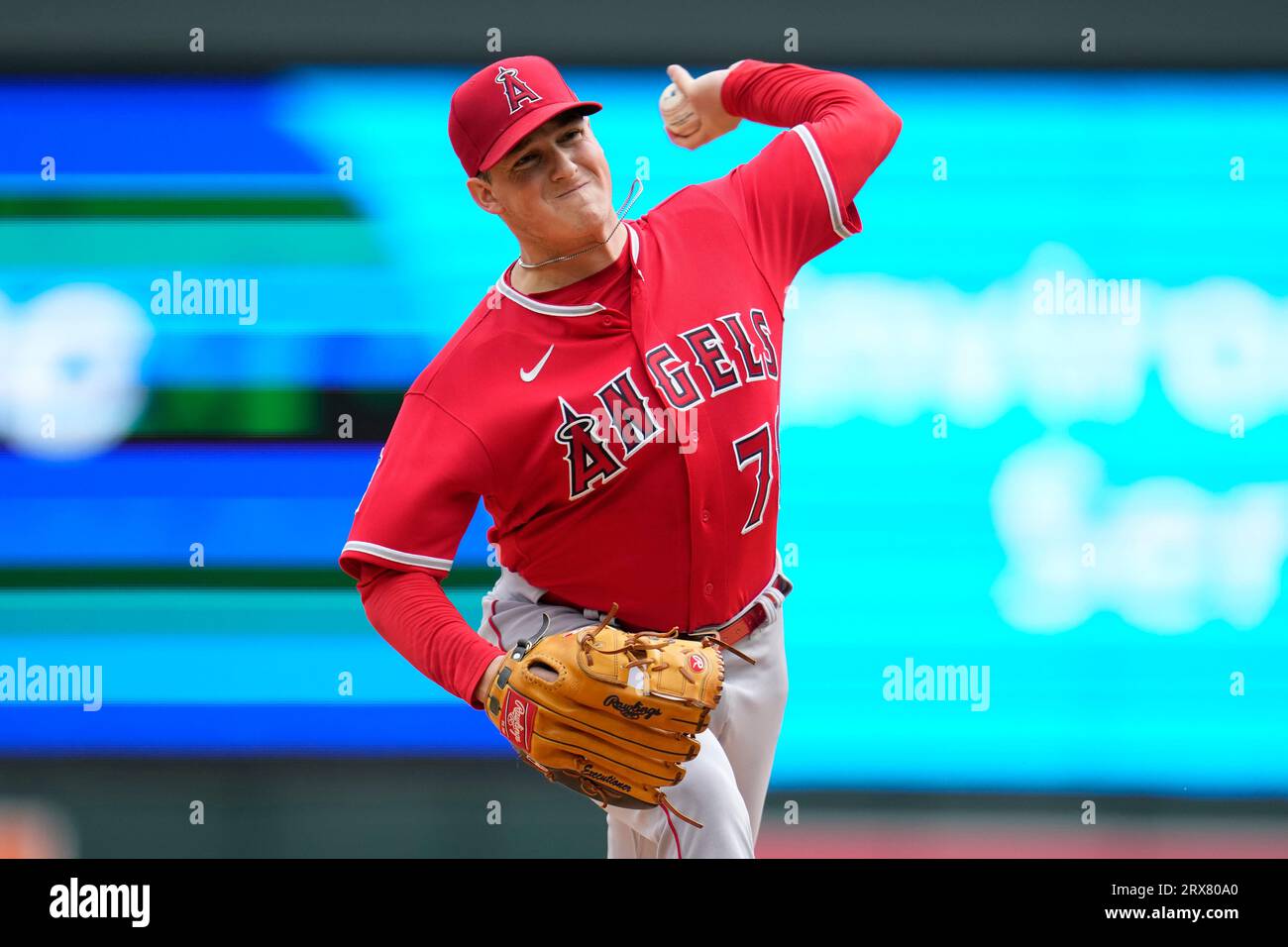 Los Angeles Angels starting pitcher Kenny Rosenberg delivers during the ...