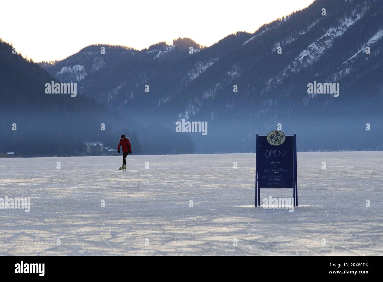 Weissensee kärnten winter hi-res stock photography and images - Alamy