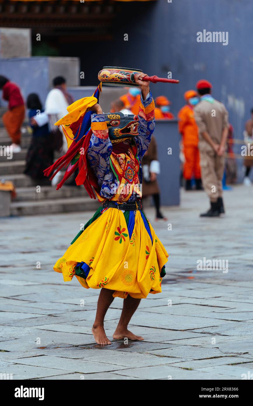 Festival mask dance Stock Photo - Alamy