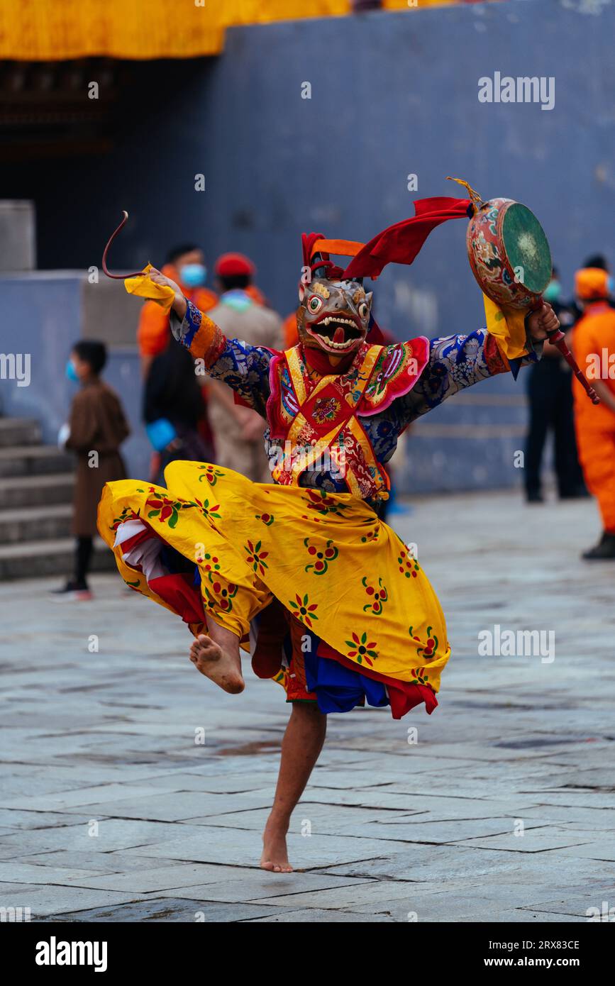 Festival mask dance Stock Photo - Alamy