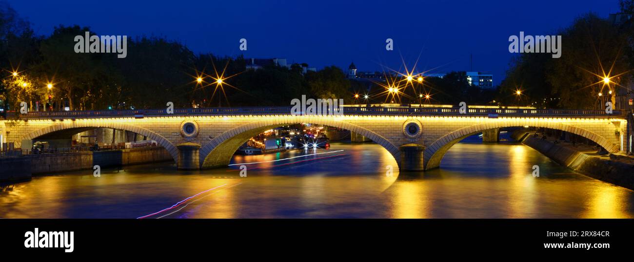 Pont louis philippe bridge hi-res stock photography and images - Alamy